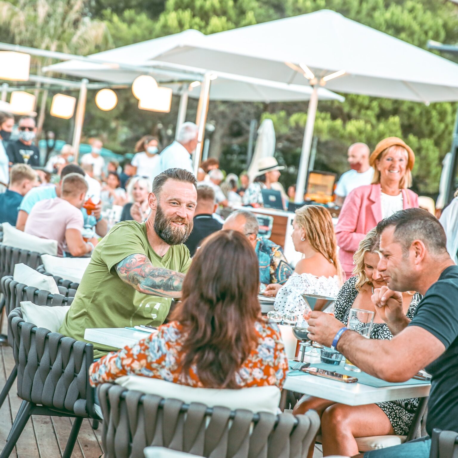 Top 5 Magaluf Restaurants For Stags & Hens | Updated 2024